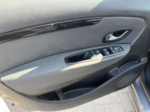 Grey Renault Grand Scenic 2014 in Taurage, with an engine capacity of 1.46 L and mileage of 198 thousand km for 4200 €, photo 16 on AUTOMOTO.COM.LV