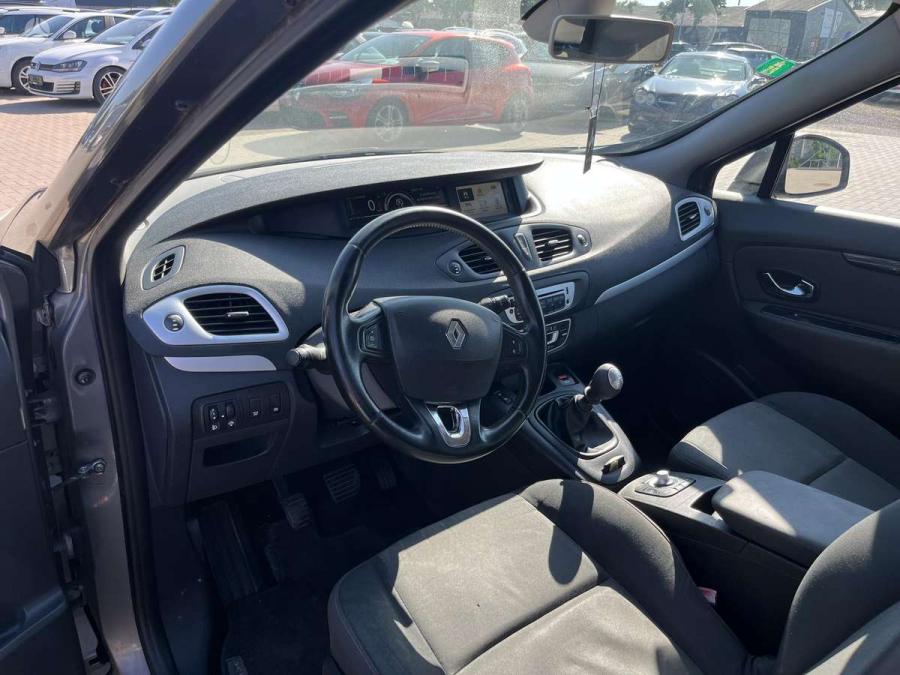 Grey Renault Grand Scenic 2014 in Taurage, with an engine capacity of 1.46 L and mileage of 198 thousand km for 4200 €, photo 17 on AUTOMOTO.COM.LV