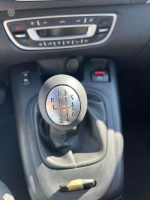 Grey Renault Grand Scenic 2014 in Taurage, with an engine capacity of 1.46 L and mileage of 198 thousand km for 4200 €, photo 24 on AUTOMOTO.COM.LV