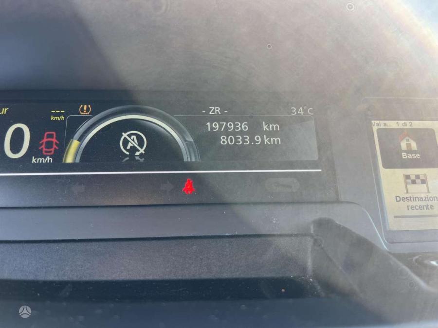 Grey Renault Grand Scenic 2014 in Taurage, with an engine capacity of 1.46 L and mileage of 198 thousand km for 4200 €, photo 25 on AUTOMOTO.COM.LV