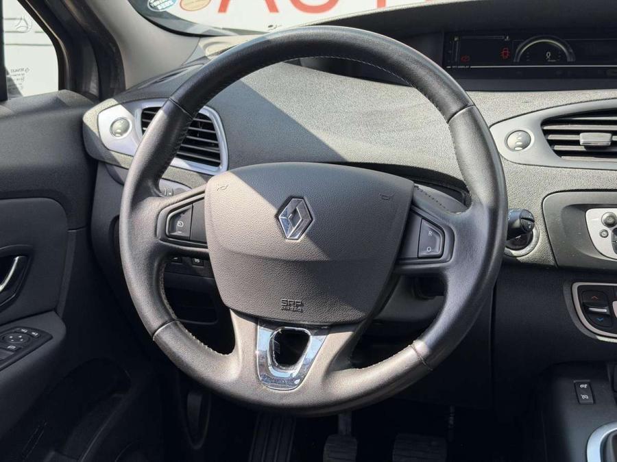 Pelēks Renault Grand Scenic 2014 Tauragė, ar dzinēja tilpumu 1.60 L un nobraukumu 250 tūkst. km par 4200 €, foto 15 vietnē AUTOMOTO.COM.LV