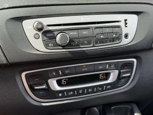 Pelēks Renault Grand Scenic 2014 Tauragė, ar dzinēja tilpumu 1.60 L un nobraukumu 250 tūkst. km par 4200 €, foto 16 vietnē AUTOMOTO.COM.LV