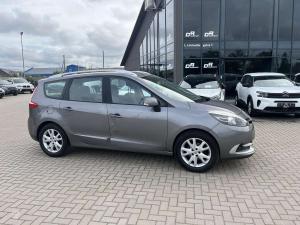 Pelēks Renault Grand Scenic 2014 Tauragė, ar dzinēja tilpumu 1.46 L un nobraukumu 198 tūkst. km par 4200 €, foto 3 vietnē AUTOMOTO.COM.LV