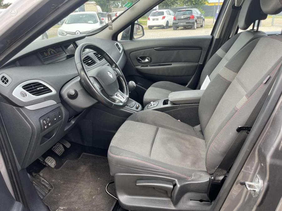 Pelēks Renault Grand Scenic 2014 Tauragė, ar dzinēja tilpumu 1.46 L un nobraukumu 198 tūkst. km par 4200 €, foto 16 vietnē AUTOMOTO.COM.LV