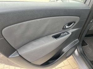 Pelēks Renault Grand Scenic 2014 Tauragė, ar dzinēja tilpumu 1.46 L un nobraukumu 198 tūkst. km par 4200 €, foto 20 vietnē AUTOMOTO.COM.LV
