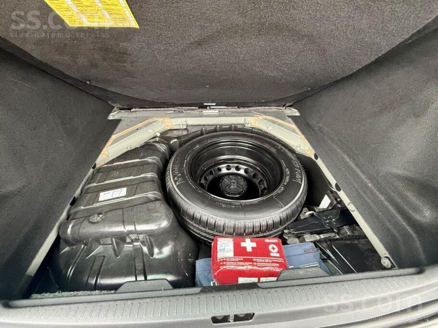 Pelēks Renault Grand Scenic 2014 Rīga, ar dzinēja tilpumu 1.50 L un nobraukumu 0 tūkst. km par 5990 €, foto 30 vietnē AUTOMOTO.COM.LV