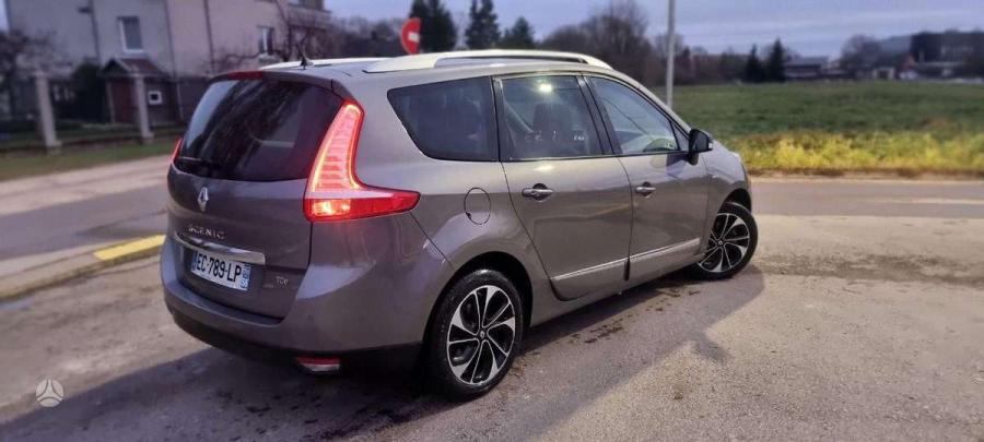 Pelēks Renault Grand Scenic 2015 Tauragė, ar dzinēja tilpumu 1.20 L un nobraukumu 110 tūkst. km par 4400 €, foto 4 vietnē AUTOMOTO.COM.LV