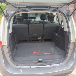 Grey Renault Grand Scenic 2015 in Riga, with an engine capacity of 1.50 L and mileage of 204 thousand km for 5600 €, photo  on AUTOMOTO.COM.LV