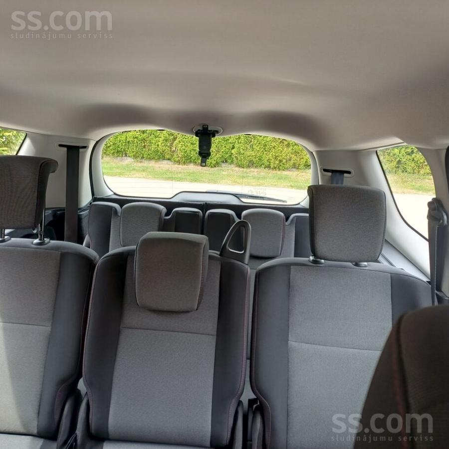 Pelēks Renault Grand Scenic 2015 Rīga, ar dzinēja tilpumu 1.50 L un nobraukumu 204 tūkst. km par 5600 €, foto 4 vietnē AUTOMOTO.COM.LV