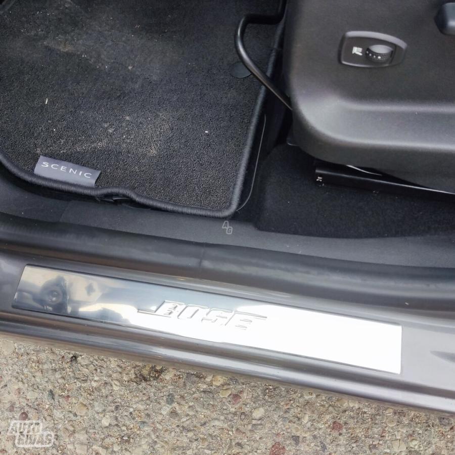 Pelēks Renault Grand Scenic 2015 Viļņa, ar dzinēja tilpumu 1.20 L un nobraukumu 125 tūkst. km par 5700 €, foto 13 vietnē AUTOMOTO.COM.LV