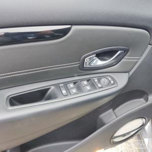 Pelēks Renault Grand Scenic 2015 Viļņa, ar dzinēja tilpumu 1.20 L un nobraukumu 125 tūkst. km par 5700 €, foto 19 vietnē AUTOMOTO.COM.LV