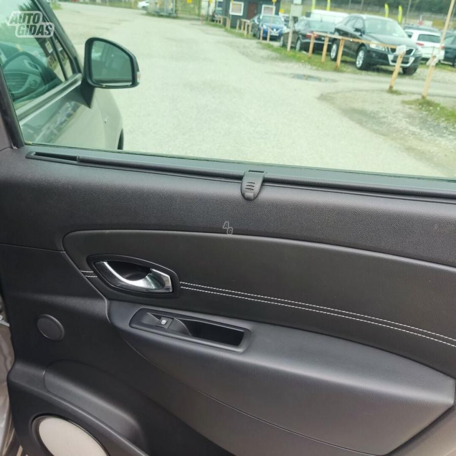 Pelēks Renault Grand Scenic 2015 Viļņa, ar dzinēja tilpumu 1.20 L un nobraukumu 125 tūkst. km par 5700 €, foto 23 vietnē AUTOMOTO.COM.LV