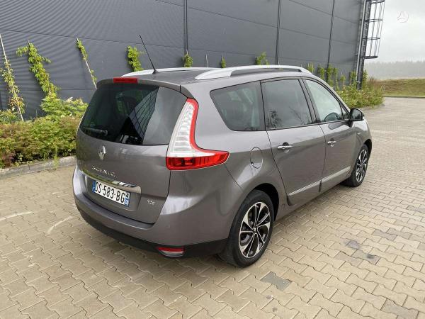 Grey Renault Grand Scenic 2015 in Vilnius, with an engine capacity of 1.20 L and mileage of 99 thousand km for 5650 €, photo 3 on AUTOMOTO.COM.LV