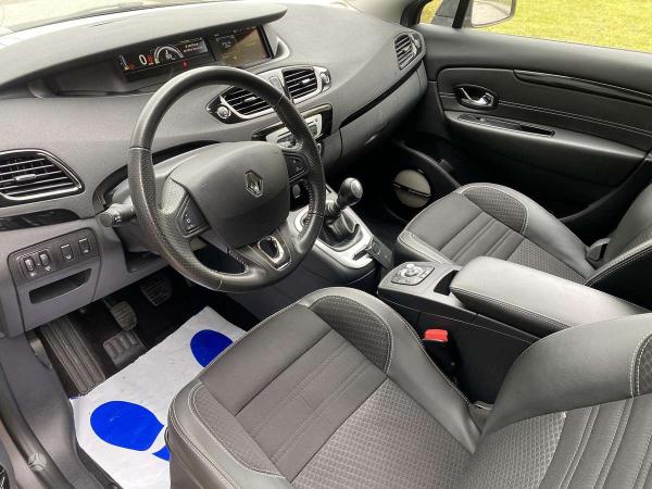 Grey Renault Grand Scenic 2015 in Vilnius, with an engine capacity of 1.20 L and mileage of 99 thousand km for 5650 €, photo 8 on AUTOMOTO.COM.LV