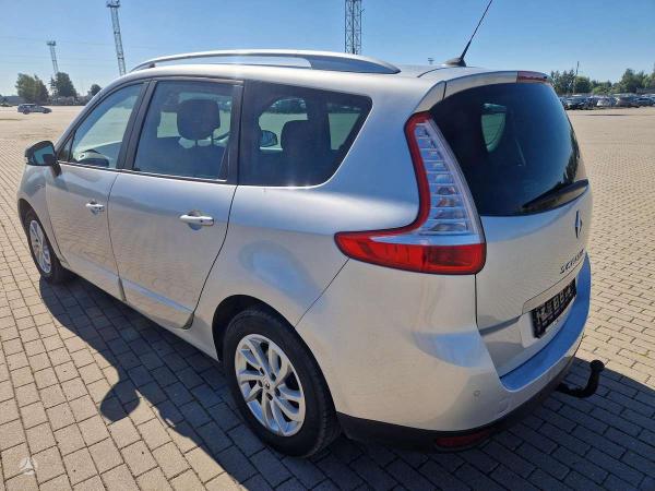 Grey Renault Grand Scenic 2015 in Marijampole, with an engine capacity of 1.20 L and mileage of 147 thousand km for 3899 €, photo 9 on AUTOMOTO.COM.LV