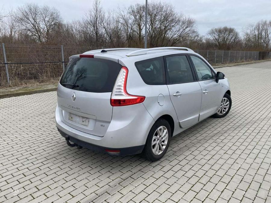 Grey Renault Grand Scenic 2016 in Marijampole, with an engine capacity of 1.46 L and mileage of 232 thousand km for 5400 €, photo 7 on AUTOMOTO.COM.LV