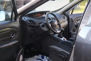 Grey Renault Grand Scenic 2016 in Riga, with an engine capacity of 1.60 L and mileage of 109 thousand km for 6990 €, photo 8 on AUTOMOTO.COM.LV