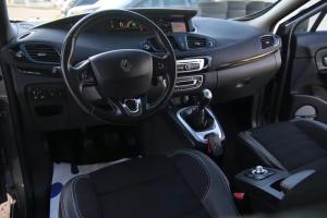 Grey Renault Grand Scenic 2016 in Riga, with an engine capacity of 1.60 L and mileage of 109 thousand km for 6990 €, photo 10 on AUTOMOTO.COM.LV