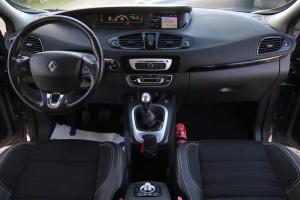 Grey Renault Grand Scenic 2016 in Riga, with an engine capacity of 1.60 L and mileage of 109 thousand km for 6990 €, photo 11 on AUTOMOTO.COM.LV