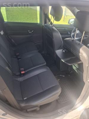 Pelēks Renault Grand Scenic 2016 Rīga, ar dzinēja tilpumu 1.60 L un nobraukumu 194 tūkst. km par 3300 €, foto 8 vietnē AUTOMOTO.COM.LV