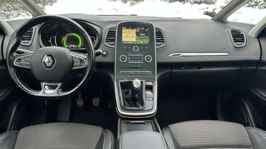 Grey Renault Grand Scenic 2017 in Vilnius, with an engine capacity of 1.20 L and mileage of 176 thousand km for 9150 €, photo 15 on AUTOMOTO.COM.LV