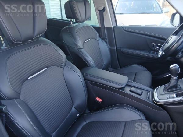 Grey Renault Grand Scenic 2017 in Riga, with an engine capacity of 1.60 L and mileage of 147 thousand km for 10100 €, photo 9 on AUTOMOTO.COM.LV