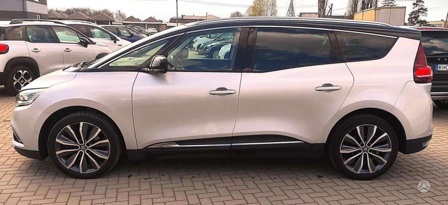 Grey Renault Grand Scenic 2017 in Taurage, with an engine capacity of 1.20 L and mileage of 181 thousand km for 8499 €, photo 7 on AUTOMOTO.COM.LV