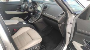 Grey Renault Grand Scenic 2017 in Taurage, with an engine capacity of 1.20 L and mileage of 181 thousand km for 8499 €, photo 22 on AUTOMOTO.COM.LV