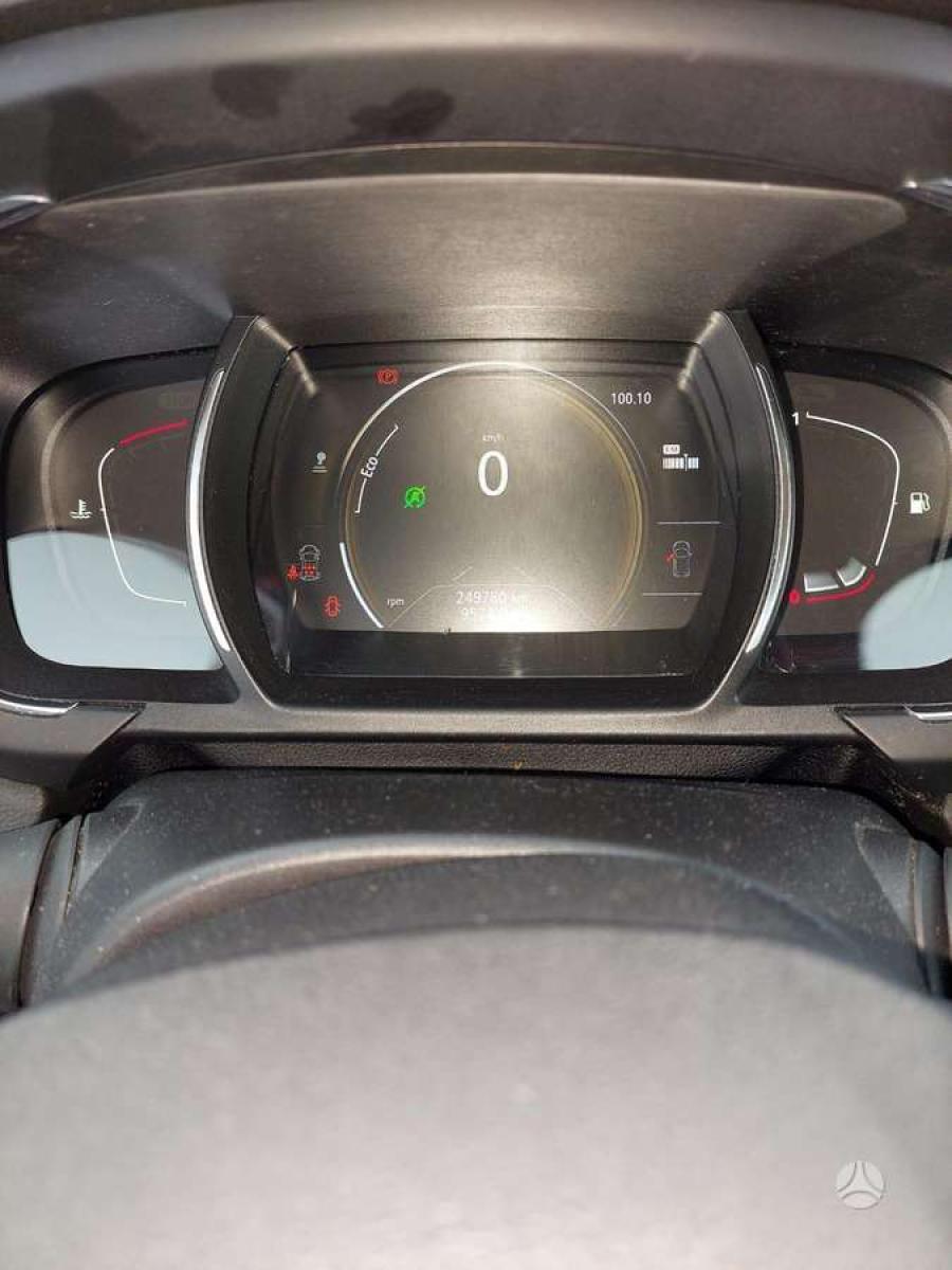 Pelēks Renault Grand Scenic 2017 Marijampole, ar dzinēja tilpumu 1.46 L un nobraukumu 249 tūkst. km par 7750 €, foto 9 vietnē AUTOMOTO.COM.LV