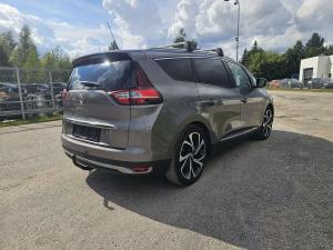 Pelēks Renault Grand Scenic 2017 Pakruojis, ar dzinēja tilpumu 1.60 L un nobraukumu 218 tūkst. km par 7800 €, foto 5 vietnē AUTOMOTO.COM.LV