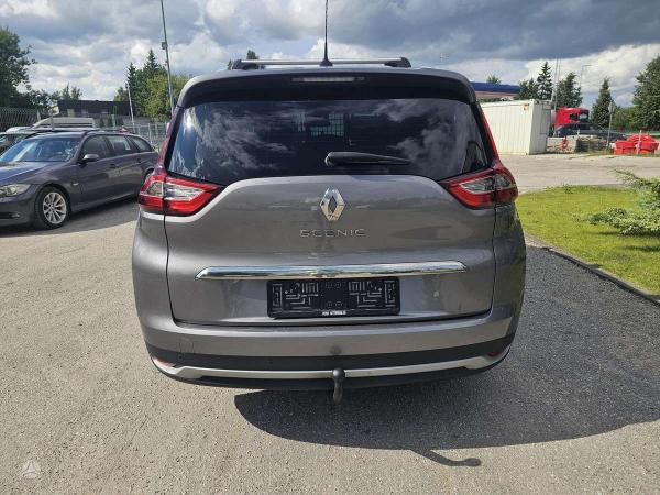 Grey Renault Grand Scenic 2017 in Pakruojis, with an engine capacity of 1.60 L and mileage of 218 thousand km for 7800 €, photo 5 on AUTOMOTO.COM.LV