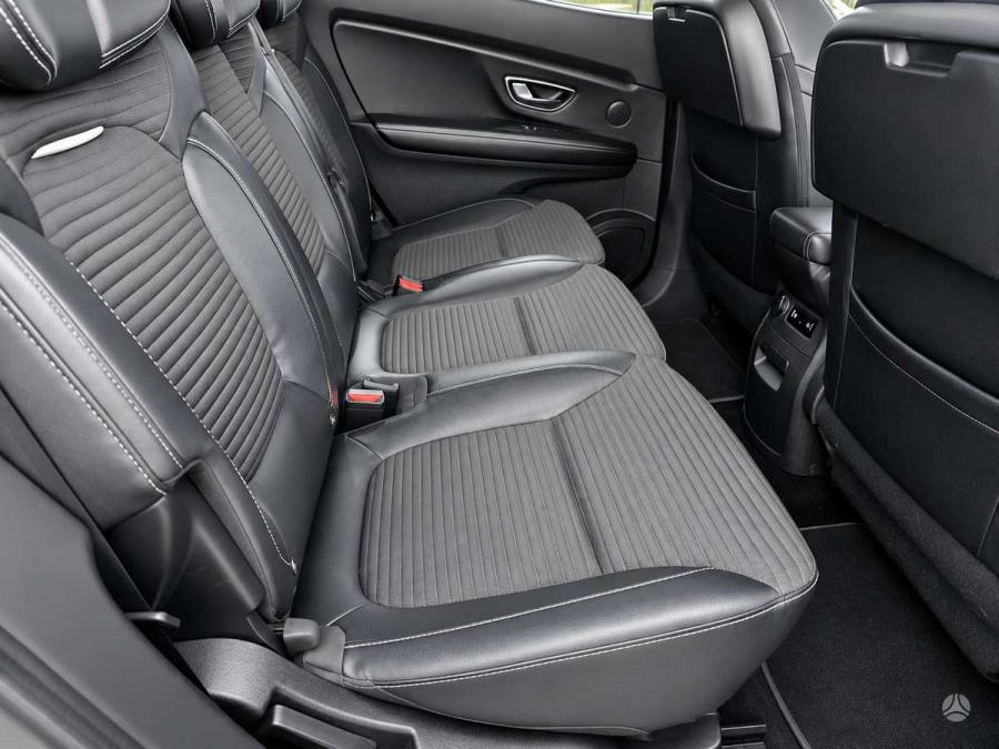 Pelēks Renault Grand Scenic 2017 Pakruojis, ar dzinēja tilpumu 1.60 L un nobraukumu 218 tūkst. km par 7800 €, foto 9 vietnē AUTOMOTO.COM.LV