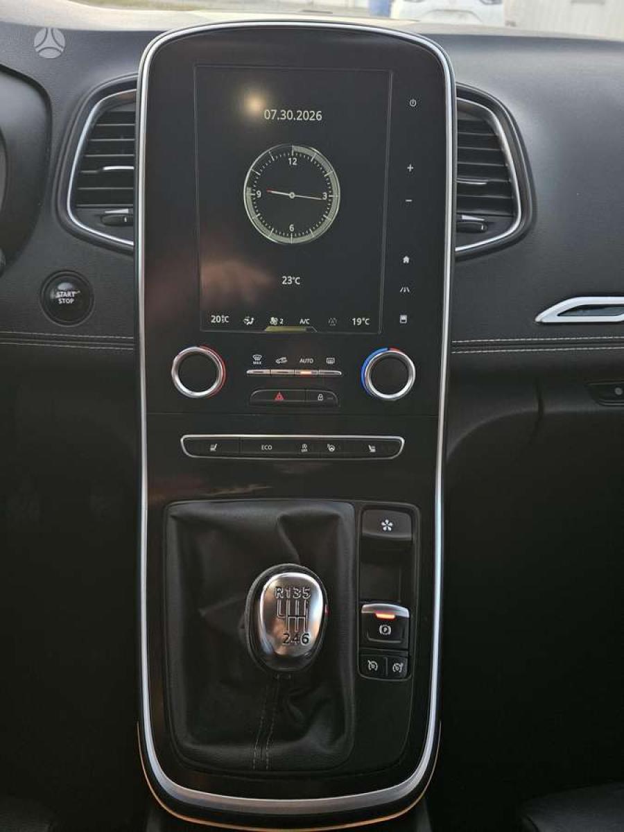 Grey Renault Grand Scenic 2017 in Pakruojis, with an engine capacity of 1.20 L and mileage of 128 thousand km for 8700 €, photo 14 on AUTOMOTO.COM.LV