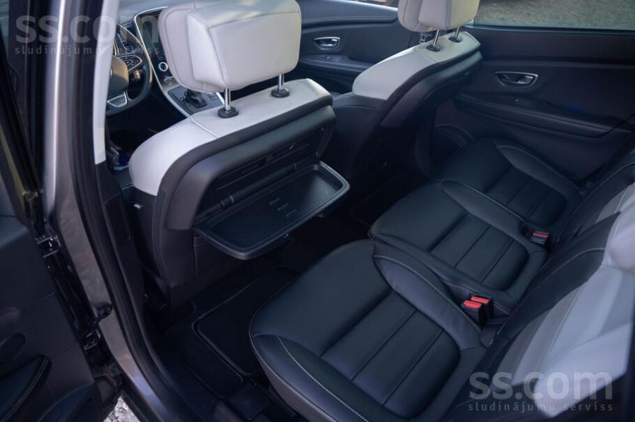 Pelēks Renault Grand Scenic 2018 Rīga, ar dzinēja tilpumu 1.60 L un nobraukumu 171 tūkst. km par 9990 €, foto 25 vietnē AUTOMOTO.COM.LV