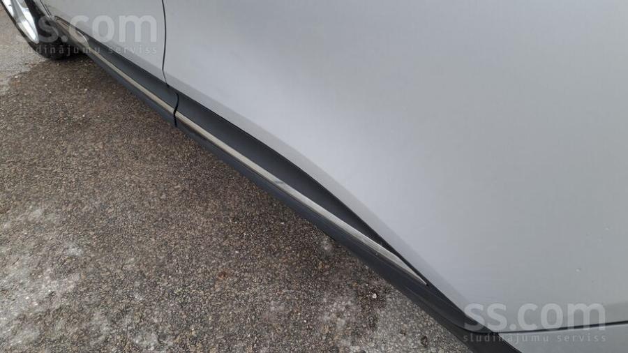 Grey Renault Grand Scenic 2018 in Ogre, with an engine capacity of 1.20 L and mileage of 205 thousand km for 8850 €, photo 11 on AUTOMOTO.COM.LV