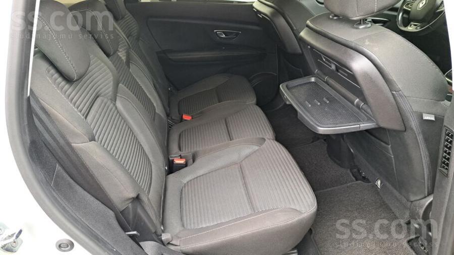 Grey Renault Grand Scenic 2018 in Ogre, with an engine capacity of 1.20 L and mileage of 205 thousand km for 8850 €, photo 14 on AUTOMOTO.COM.LV