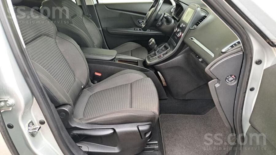 Grey Renault Grand Scenic 2018 in Ogre, with an engine capacity of 1.20 L and mileage of 205 thousand km for 8850 €, photo 15 on AUTOMOTO.COM.LV