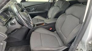 Grey Renault Grand Scenic 2018 in Ogre, with an engine capacity of 1.20 L and mileage of 205 thousand km for 8850 €, photo 16 on AUTOMOTO.COM.LV