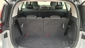 Grey Renault Grand Scenic 2018 in Ogre, with an engine capacity of 1.20 L and mileage of 205 thousand km for 8850 €, photo 19 on AUTOMOTO.COM.LV