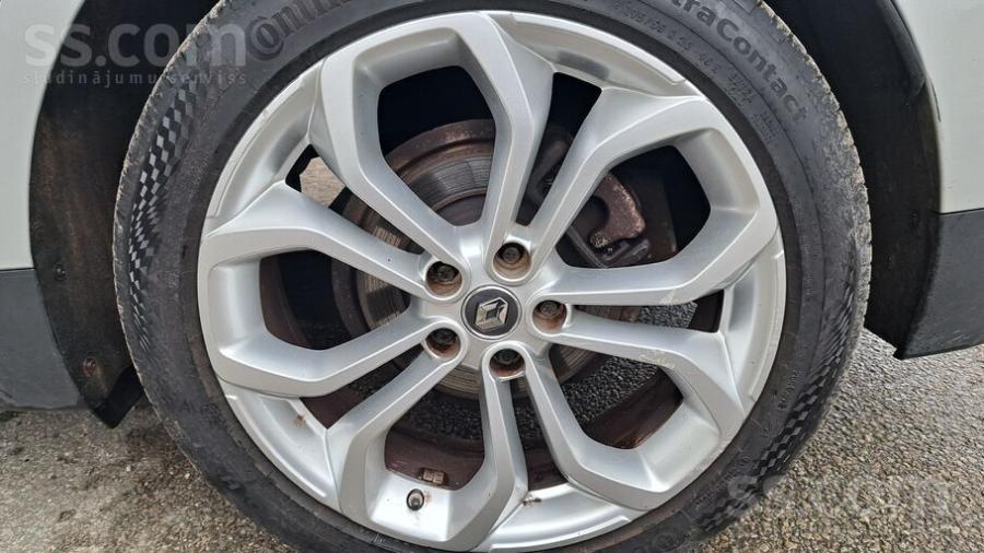 Grey Renault Grand Scenic 2018 in Ogre, with an engine capacity of 1.20 L and mileage of 205 thousand km for 8850 €, photo 28 on AUTOMOTO.COM.LV