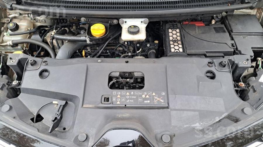 Grey Renault Grand Scenic 2018 in Ogre, with an engine capacity of 1.20 L and mileage of 205 thousand km for 8850 €, photo 29 on AUTOMOTO.COM.LV