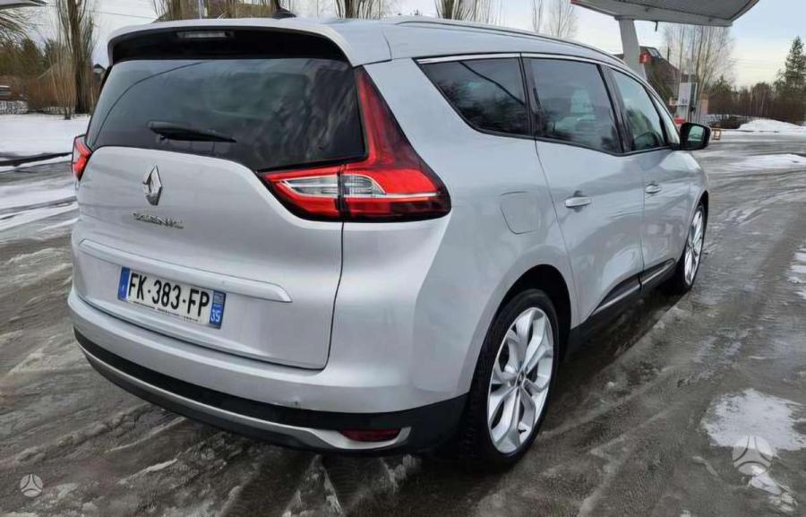 Grey Renault Grand Scenic 2019 in Taurage, with an engine capacity of 1.75 L and mileage of 180 thousand km for 8200 €, photo 13 on AUTOMOTO.COM.LV