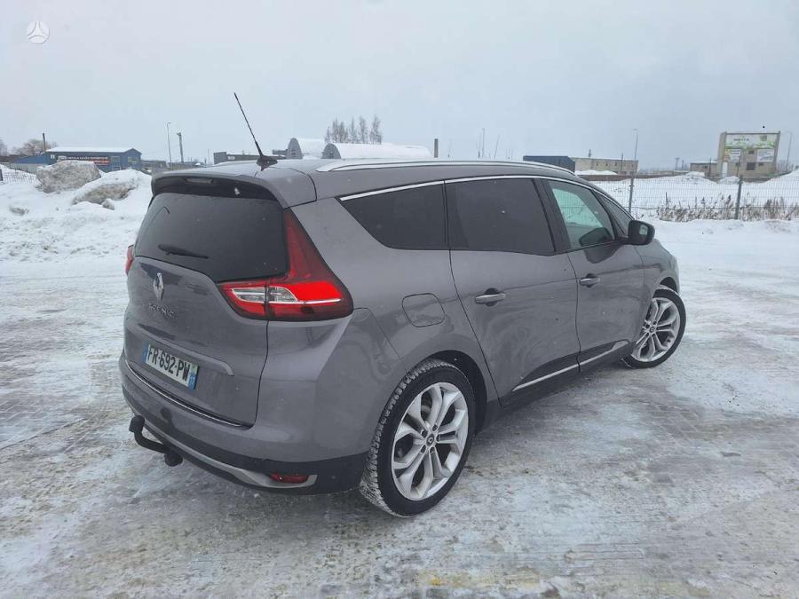 Pelēks Renault Grand Scenic 2020 Tauragė, ar dzinēja tilpumu 1.75 L un nobraukumu 220 tūkst. km par 7300 €, foto 2 vietnē AUTOMOTO.COM.LV