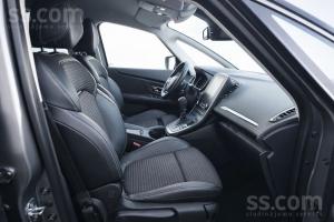 Grey Renault Grand Scenic 2020 in Riga, with an engine capacity of 1.30 L and mileage of 91 thousand km for 16350 €, photo 7 on AUTOMOTO.COM.LV