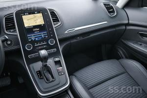 Grey Renault Grand Scenic 2020 in Riga, with an engine capacity of 1.30 L and mileage of 91 thousand km for 16350 €, photo 11 on AUTOMOTO.COM.LV