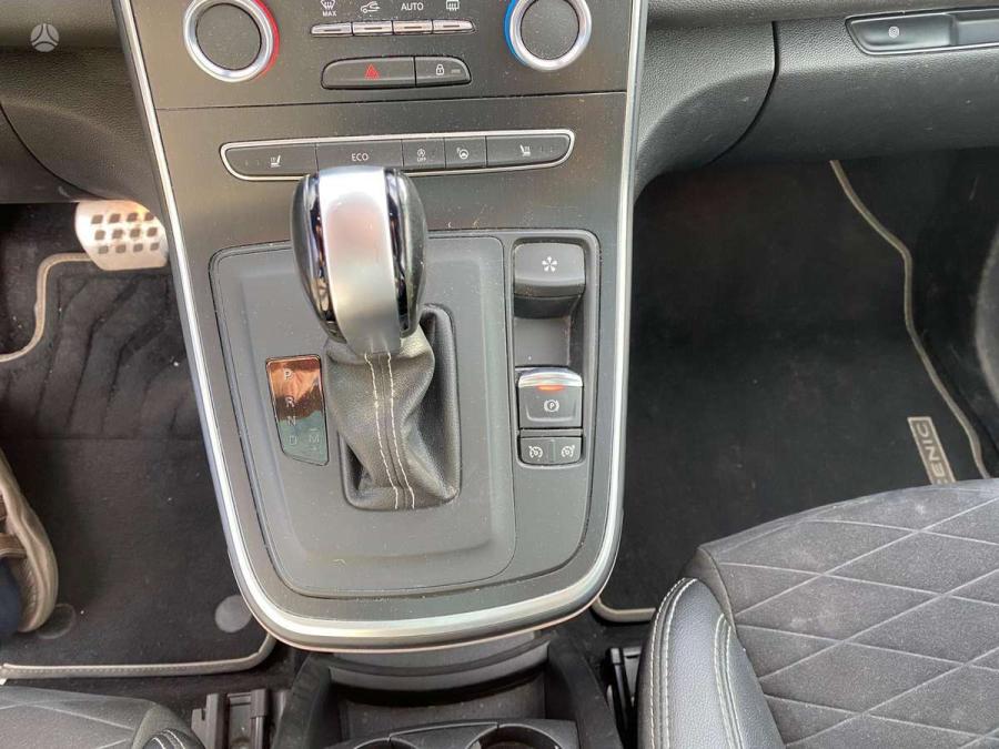 Grey Renault Grand Scenic 2020 in Raseiniai, with an engine capacity of 1.33 L and mileage of 189 thousand km for 10500 €, photo 14 on AUTOMOTO.COM.LV