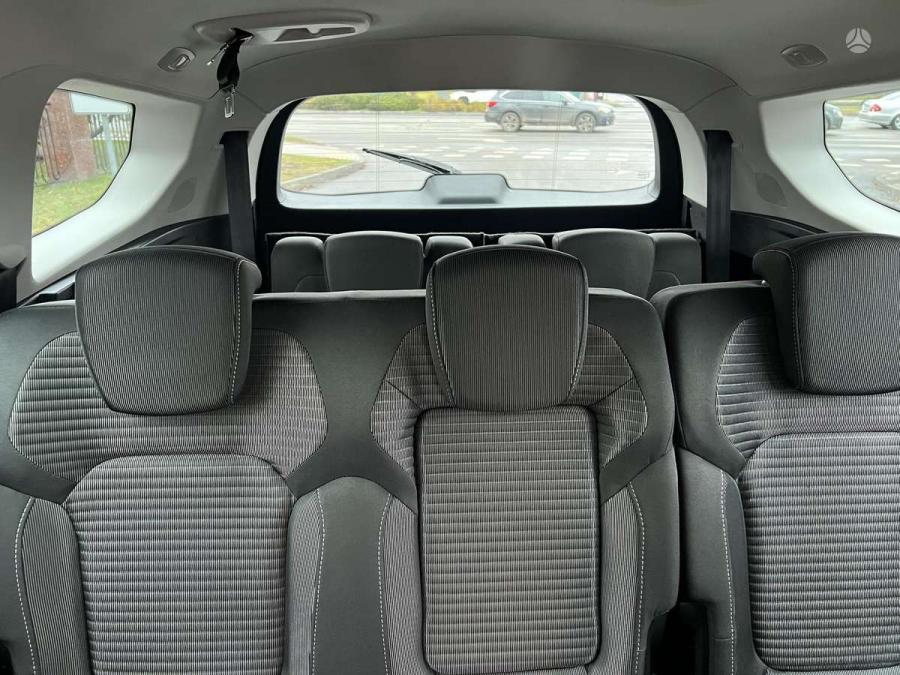 Pelēks Renault Grand Scenic 2020 Kauņa, ar dzinēja tilpumu 1.75 L un nobraukumu 232 tūkst. km par 8750 €, foto 25 vietnē AUTOMOTO.COM.LV