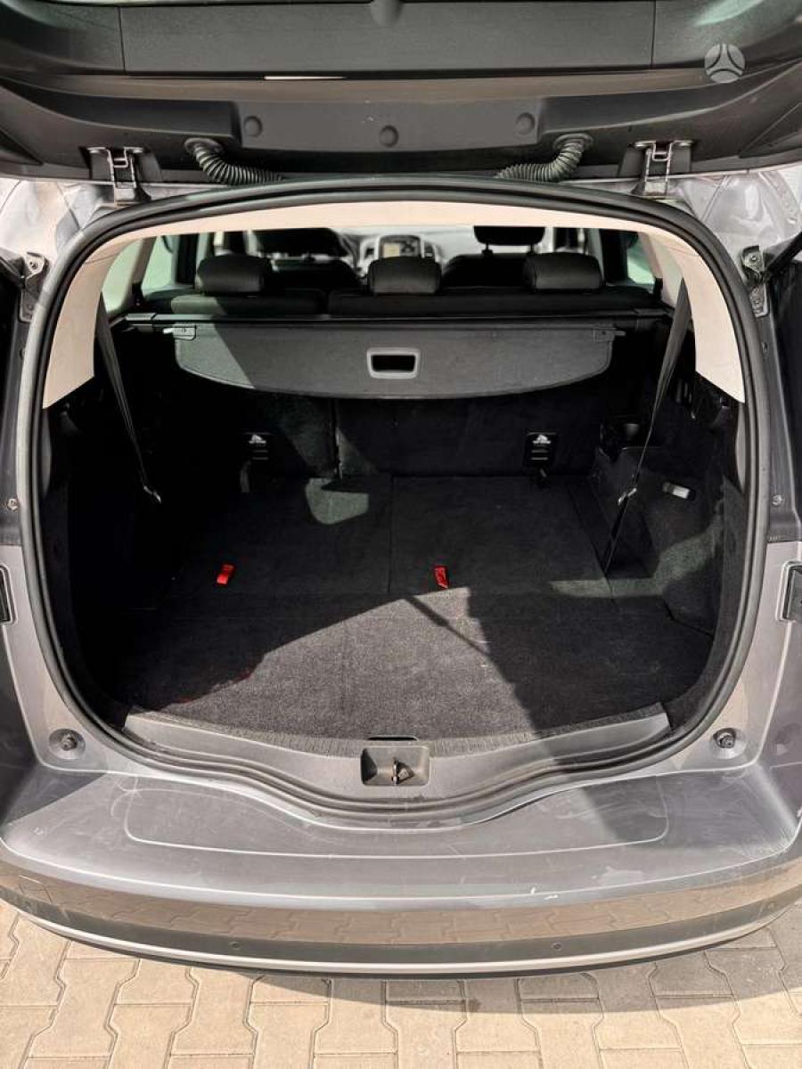 Pelēks Renault Grand Scenic 2020 Klaipėda, ar dzinēja tilpumu 1.70 L un nobraukumu 207 tūkst. km par 7700 €, foto 10 vietnē AUTOMOTO.COM.LV