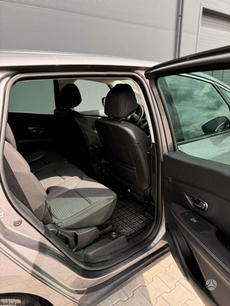 Pelēks Renault Grand Scenic 2020 Klaipėda, ar dzinēja tilpumu 1.70 L un nobraukumu 207 tūkst. km par 7700 €, foto 15 vietnē AUTOMOTO.COM.LV