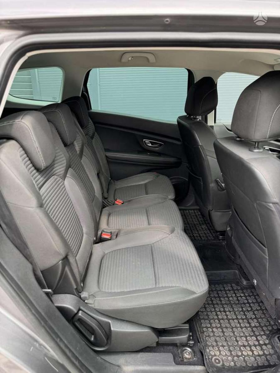 Pelēks Renault Grand Scenic 2020 Klaipėda, ar dzinēja tilpumu 1.70 L un nobraukumu 207 tūkst. km par 7700 €, foto 16 vietnē AUTOMOTO.COM.LV